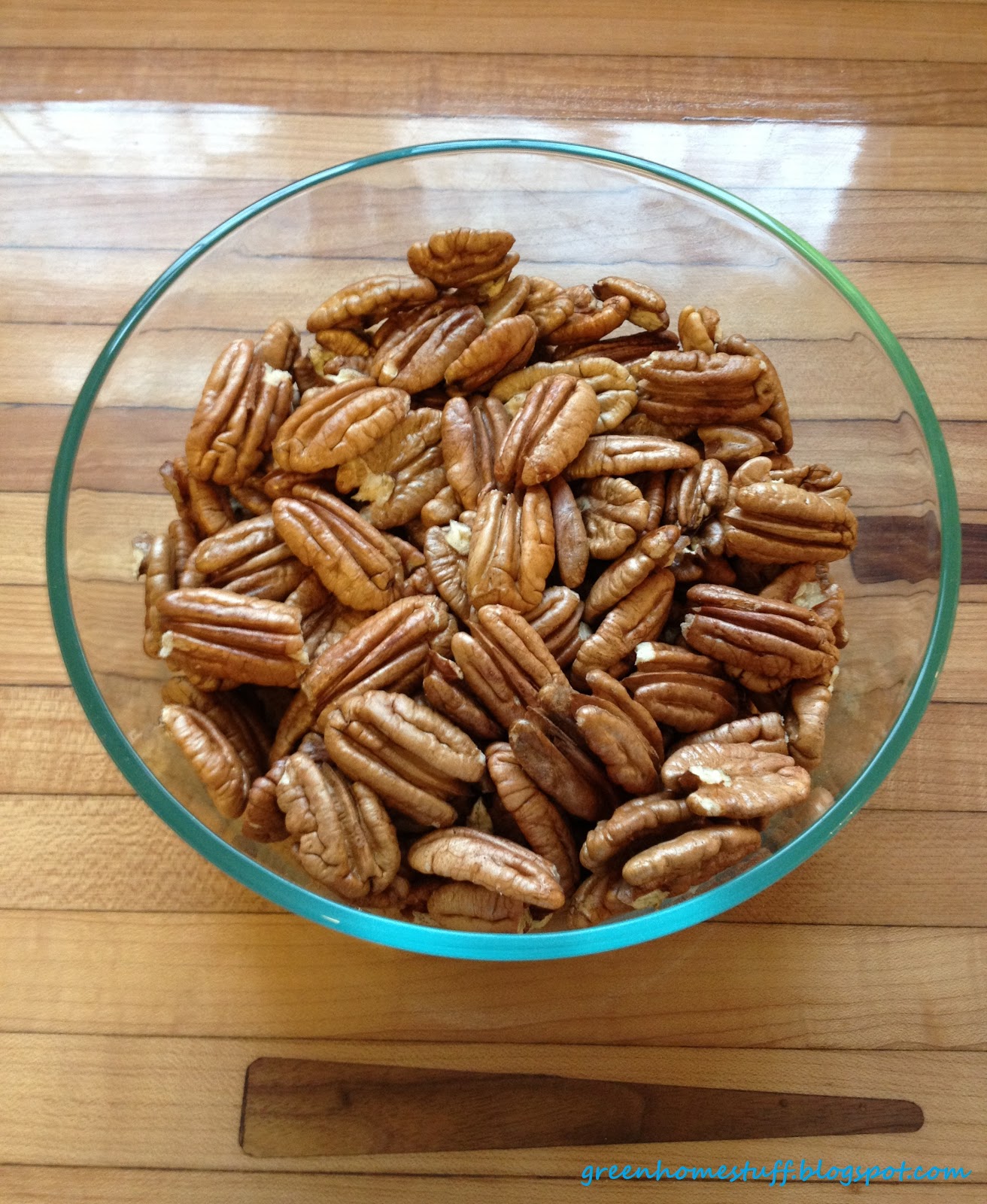 Green Home Stuff: Roasted Pecans - Super EASY!!
