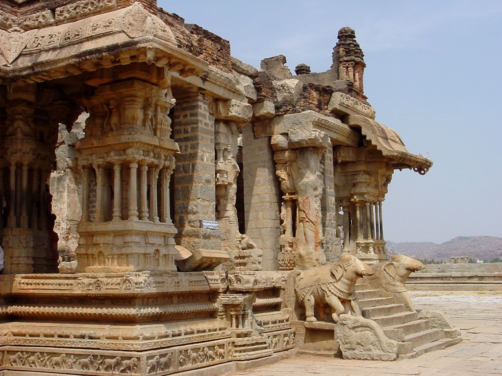 Temples in Hampi : 5 Vitthala Temple Complex and Stone chariot