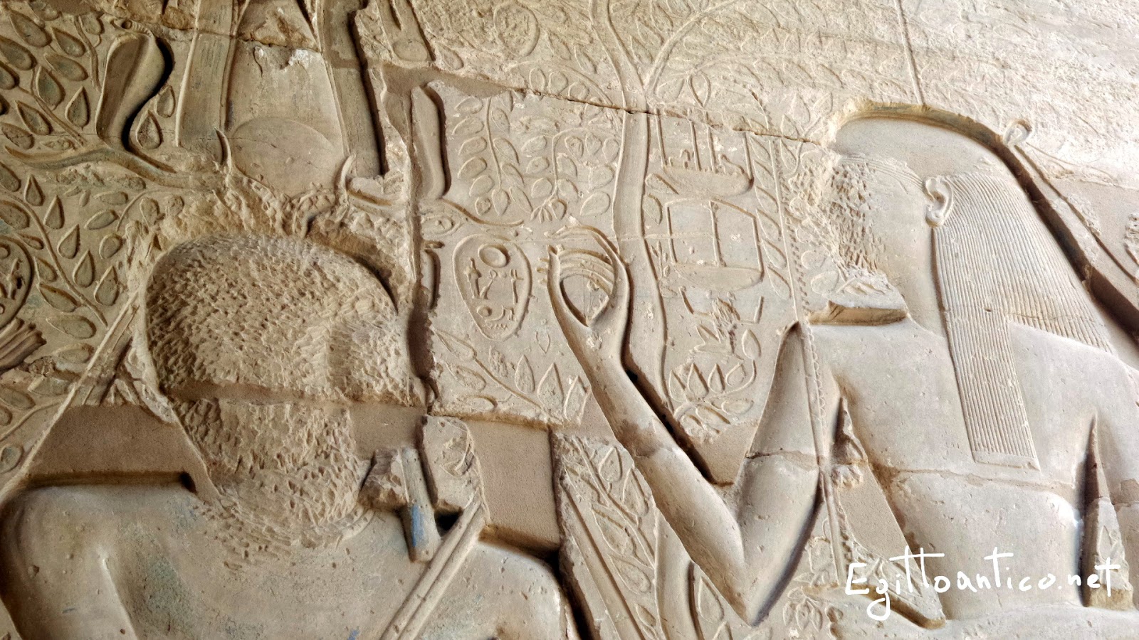 KEMET: la voce dell'antico Egitto.: maggio 2017