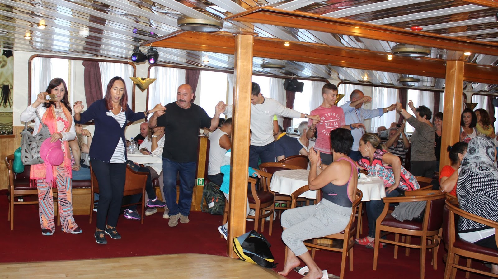 Άγιος Νεκτάριος Κρέντης. Άγραφα | Ευρυτανία | Καρπενήσι: ΜΙΑ ΞΕΧΩΡΙΣΤΗ ...