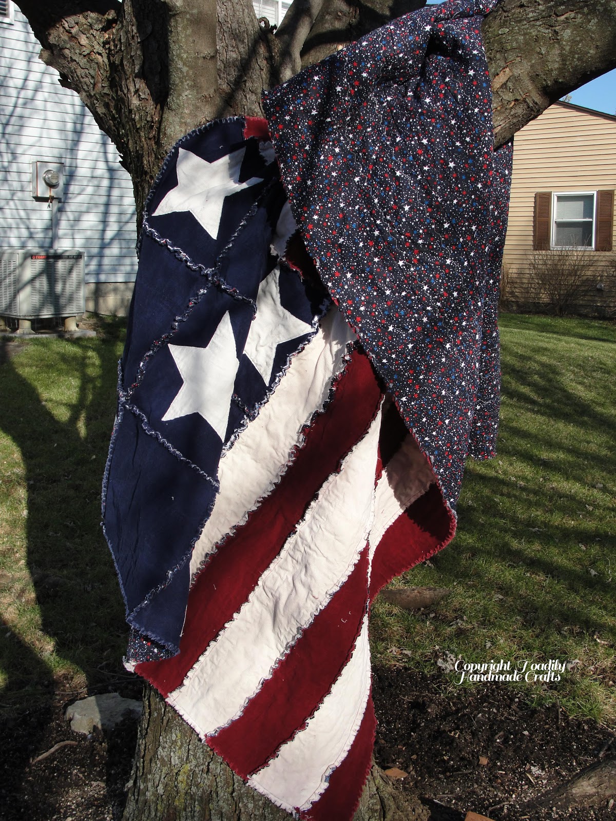 Toadily Handmade Crafts: American Flag Rag Quilt