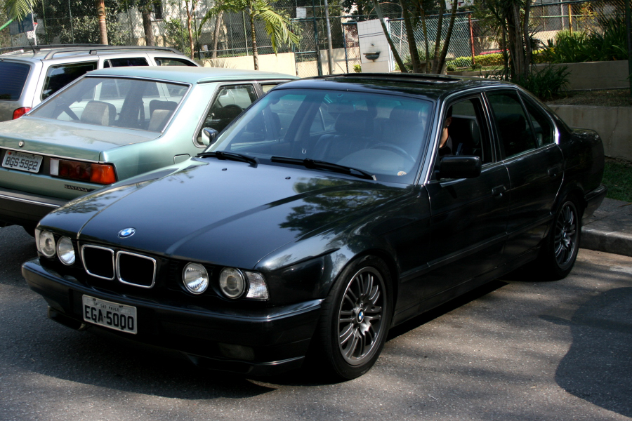 Classificados Garage Force: BMW 540i V8 1993