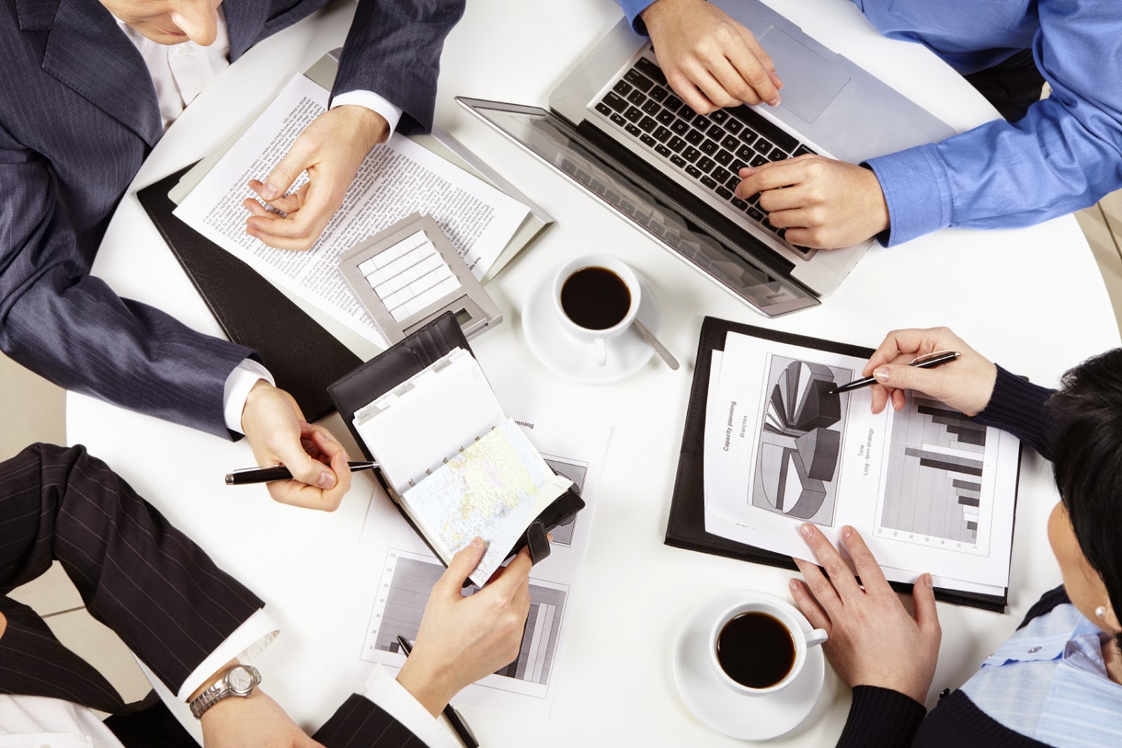 LAS FINANZAS.: FINANZAS EN EL ÁMBITO GENERAL