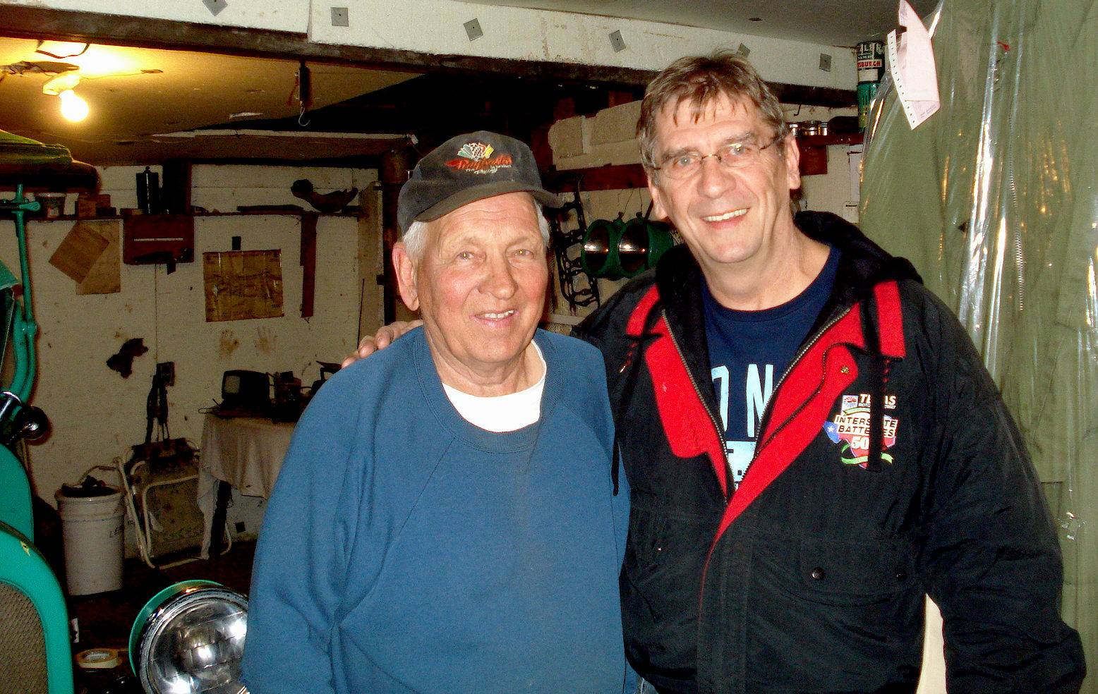 HOT RODS and JALOPIES: TOM DOW - Racing, Winning and Flying.....Part 2