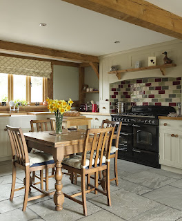 from little acorns.........: photos of a lovely Welsh Barn