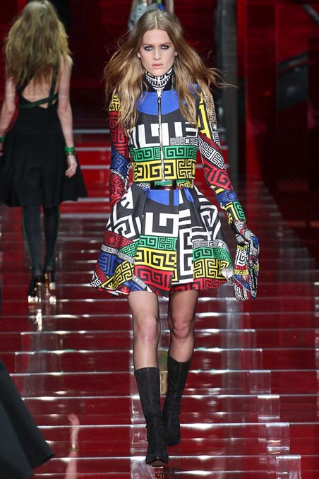 Smartologie: Versace Fall/Winter 2015 - Milan Fashion Week
