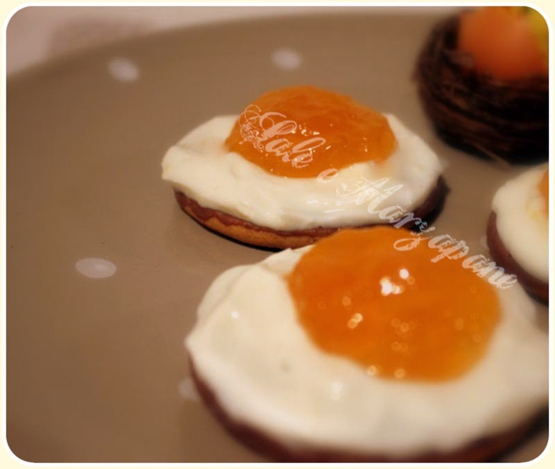 FINTE UOVA ~ Sale & Marzapane