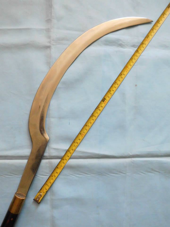 Clurit Calok Besar-Khas Pamekasan / Traditional weapons shop