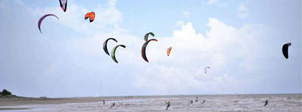 Philippine Accommodation ~ The Lighthouse of Bagasbas Beach