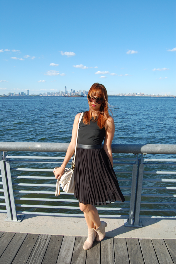 Weekend Wear: Ferry Rides and Art | Fashionista New York Girl