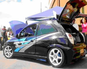 Carros Tunados: Chevrolet Celta Tunado e Rebaixado 2011.