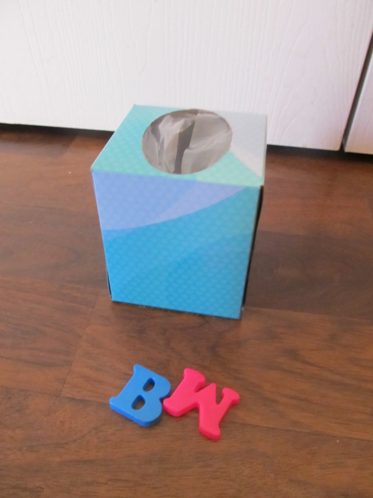 Charlie The Cavalier : Free Toddler Play- Little Toys and Empty Tissue Box