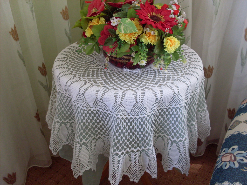 Oya Dantel Resimleri: güzel masa dantelleri