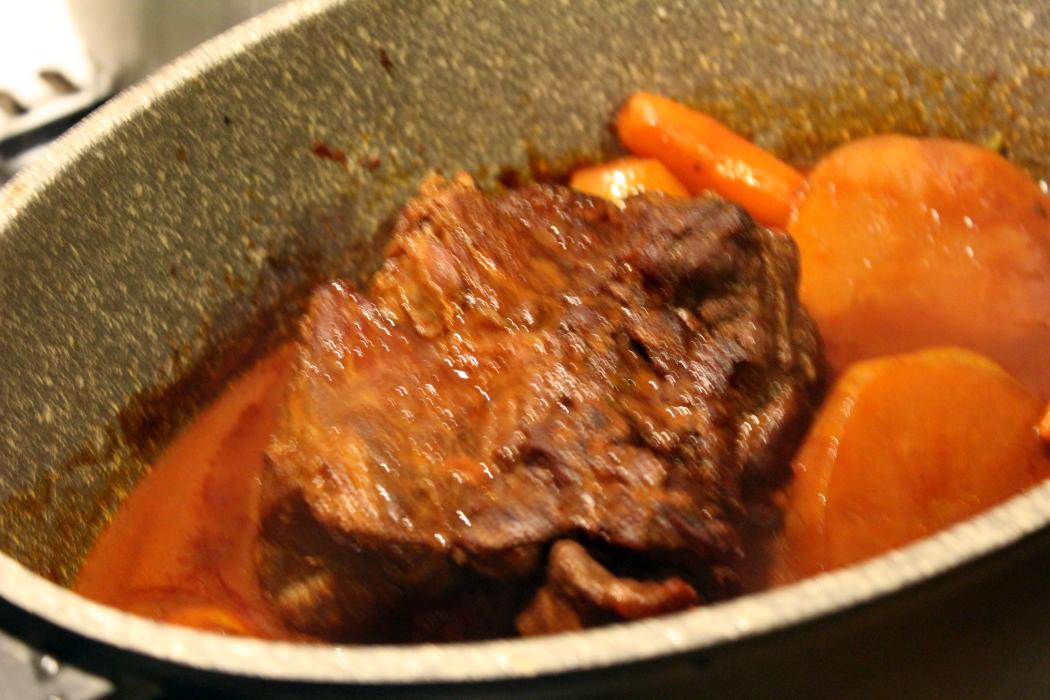 Rindernacken geschmort – günstiger Rinderbraten – glatzkoch.de