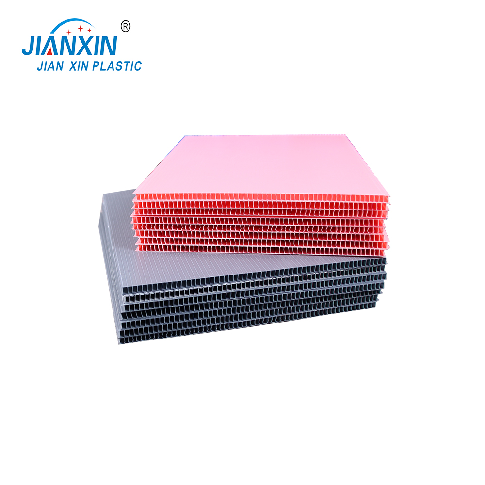 Corrugated Plastic's Advantages and Applications