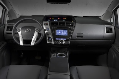 Travel: 2012 Toyota Prius V Luxury Review