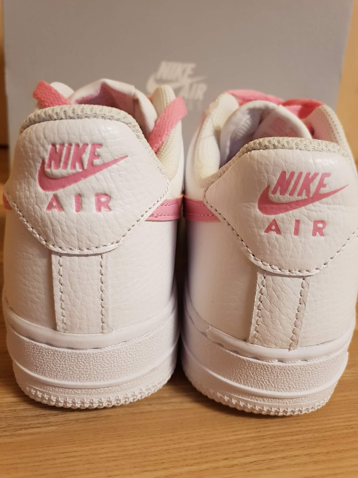 Beauty , Fashion & Lifestyle: Nike Air Force 1 (rosa)