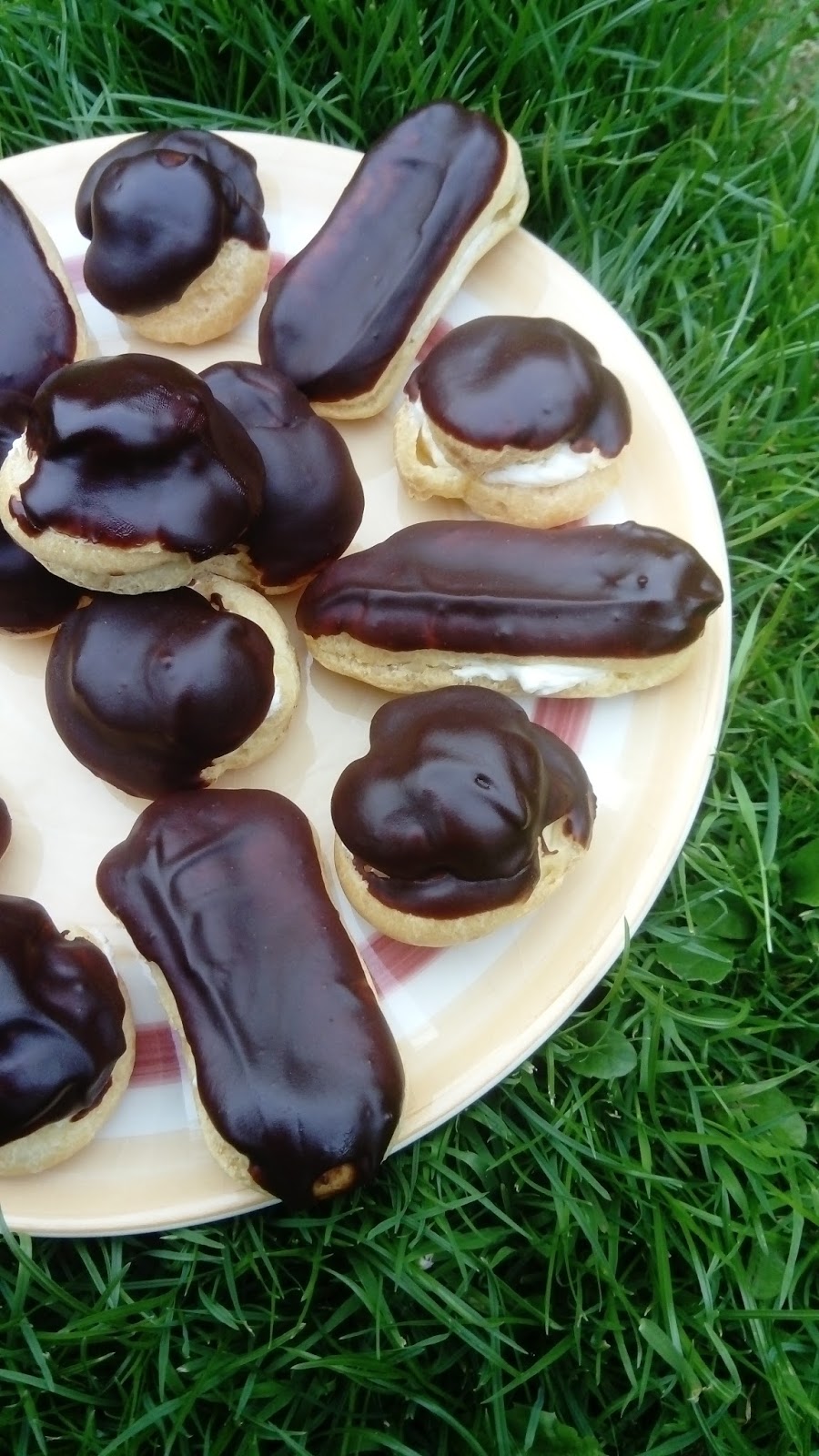 Sweetie Pie Bakes Stuff: Super Simple Éclairs and Profiteroles (Wheat Free)