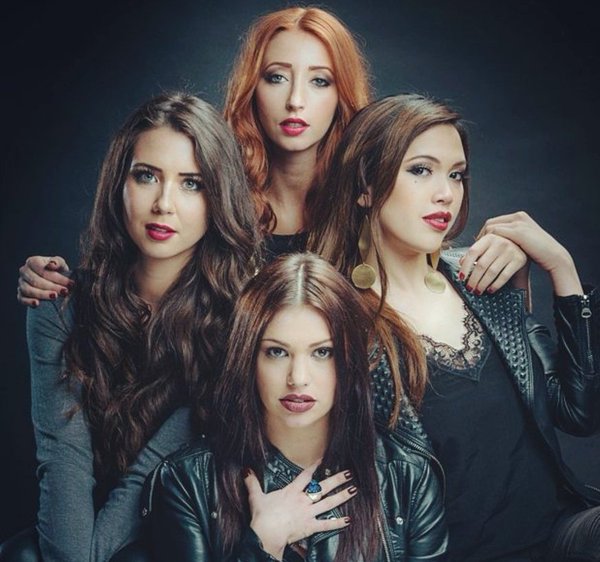 Folk & Indie: Zyrah Rose