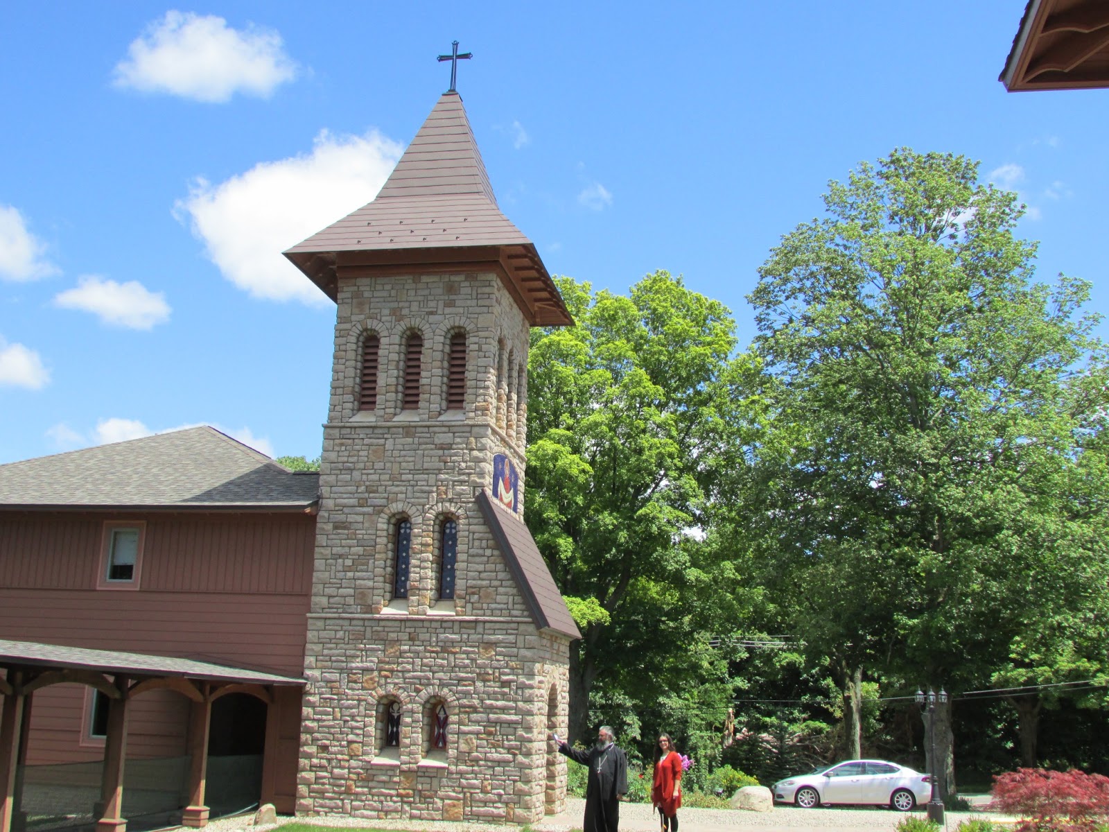 Manastirea „Adormirea Maicii Domnului” Rives Junction, Jackson-Michigan ...