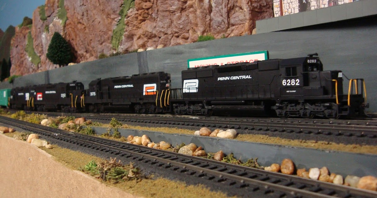 New York Central Train Layout: Penn Central Tribute