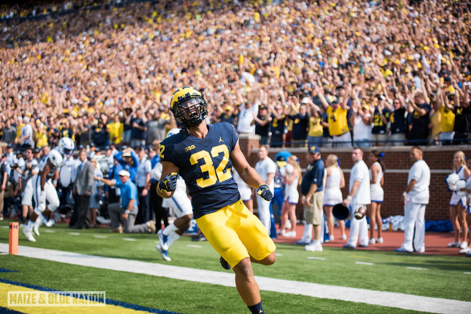 Game Photos: Michigan vs Air Force | Maize and Blue Nation: Michigan ...