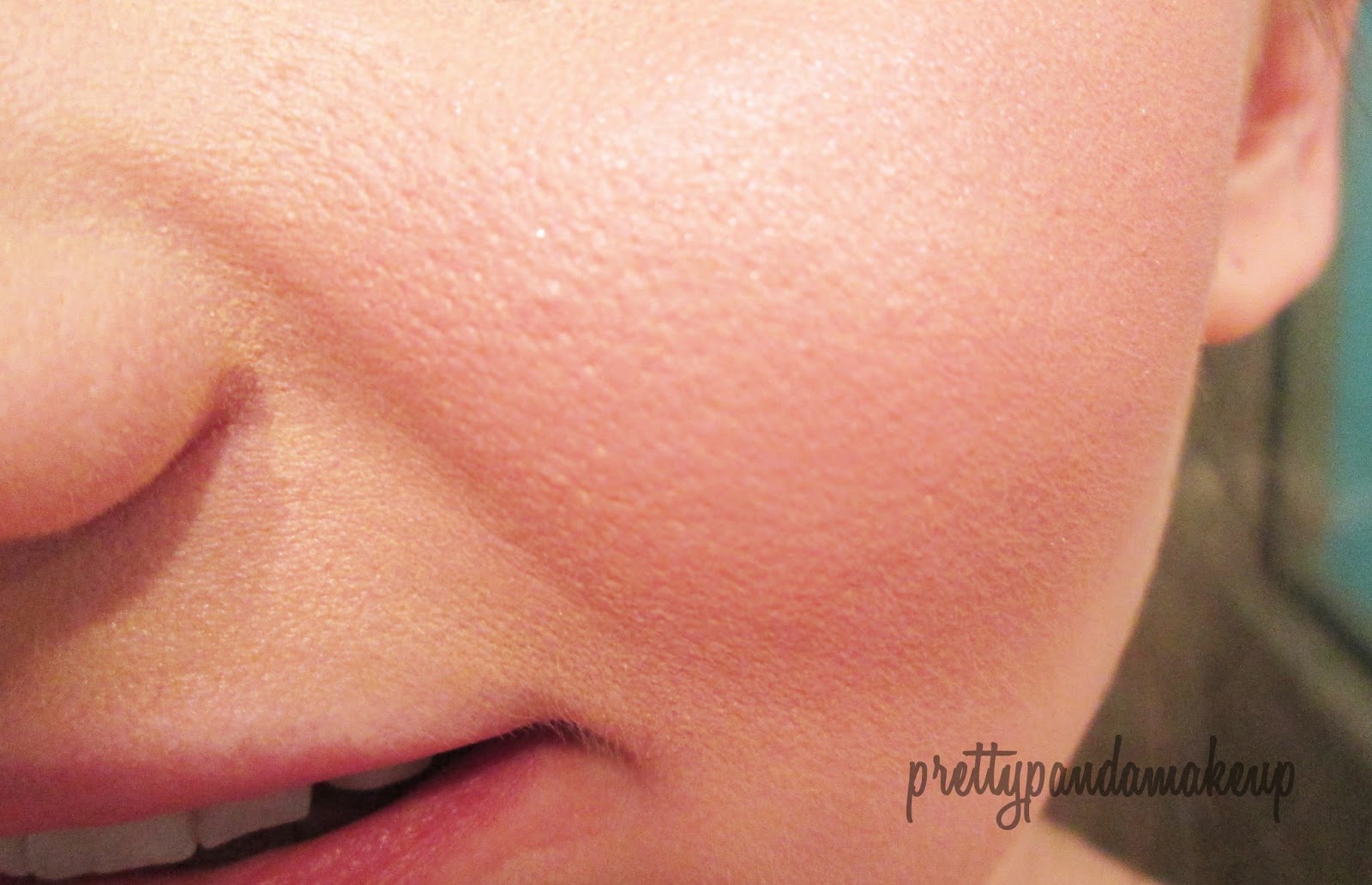 PrettyPanda: Revlon Highlighting Palette in Rose Glow: Review and Swatches