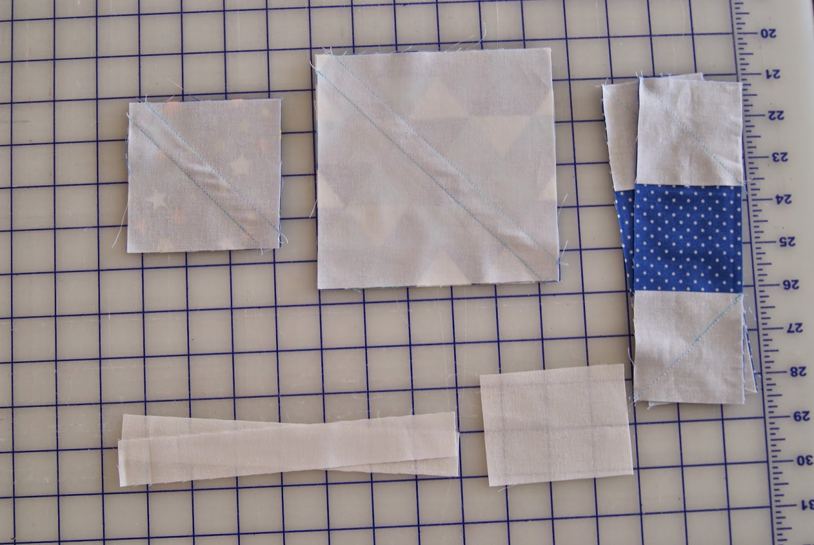 Crooked Tail Crafts: Sailboat Block Tutorial