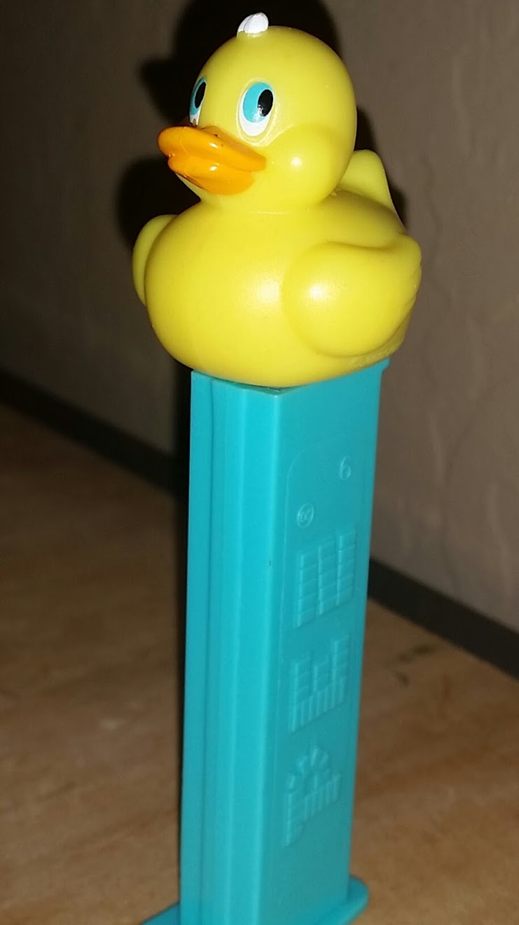 👽🔭PhxMarkER🌌🔬🐁🕯️⚡🗝️: PEZ the Duck Coming at You!