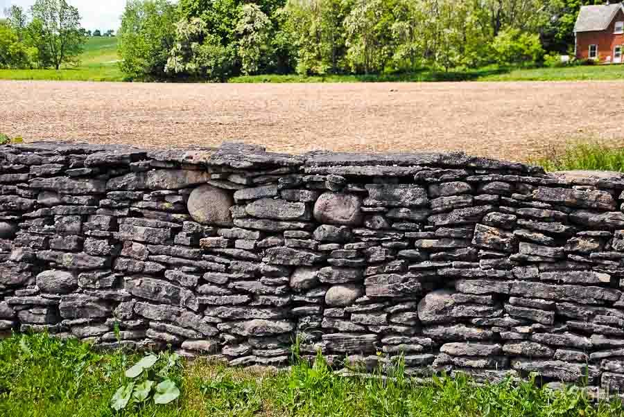 Seasons in the Valley + Furry Gnome's Adventures: Stone Fence