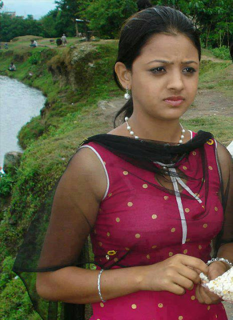 Sexy Aunties And Hot Boobs Desi Girls Pics Collections Desi Wardrobe