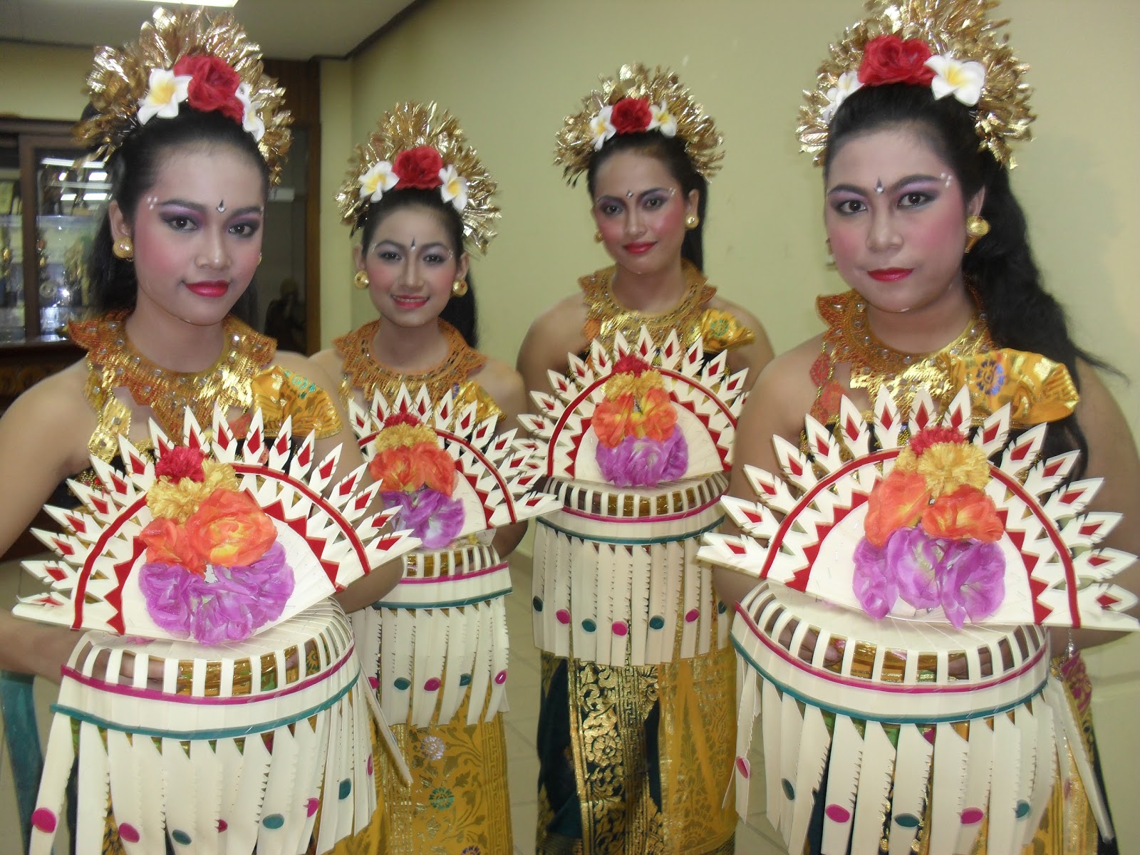 Sanggar Dewi Ratih: Tari Puspawresti