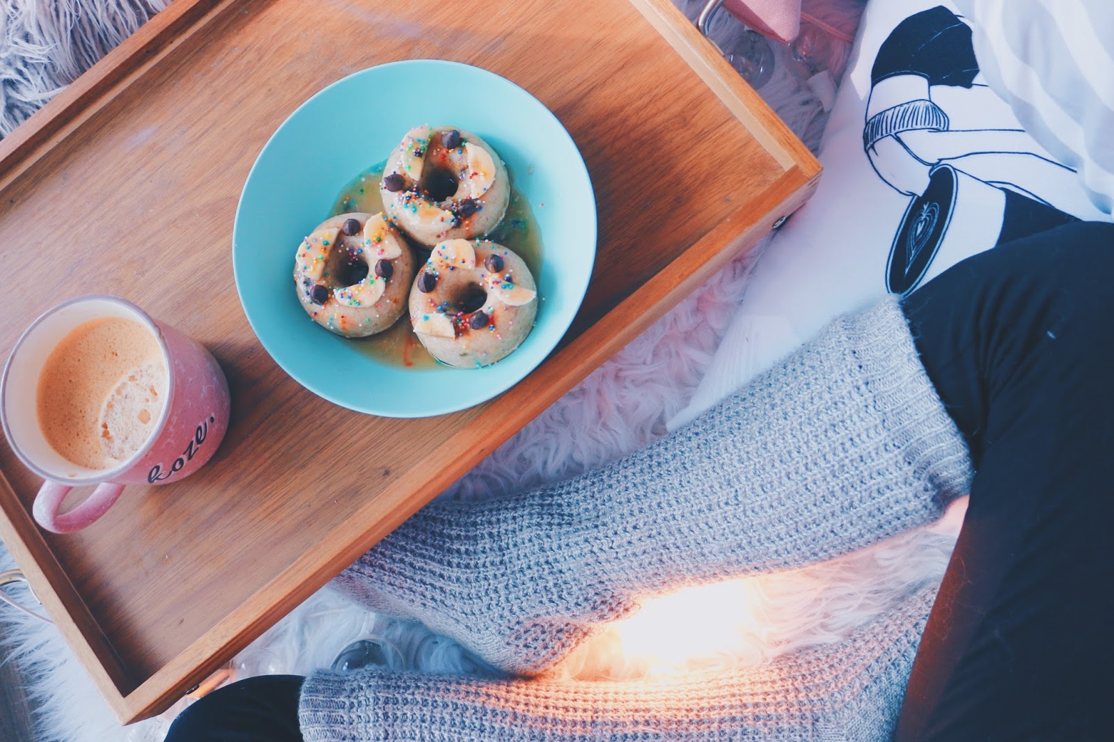 3 INGREDIENT PANCAKE DONUTS | Chocolate Chip Banana | koze chronicles