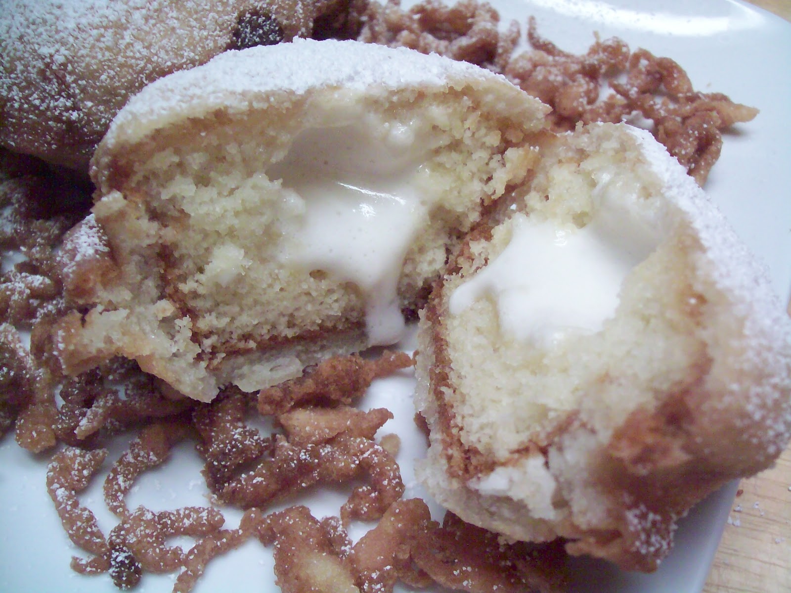 domenica's dish: Deep Fried Cupcakes