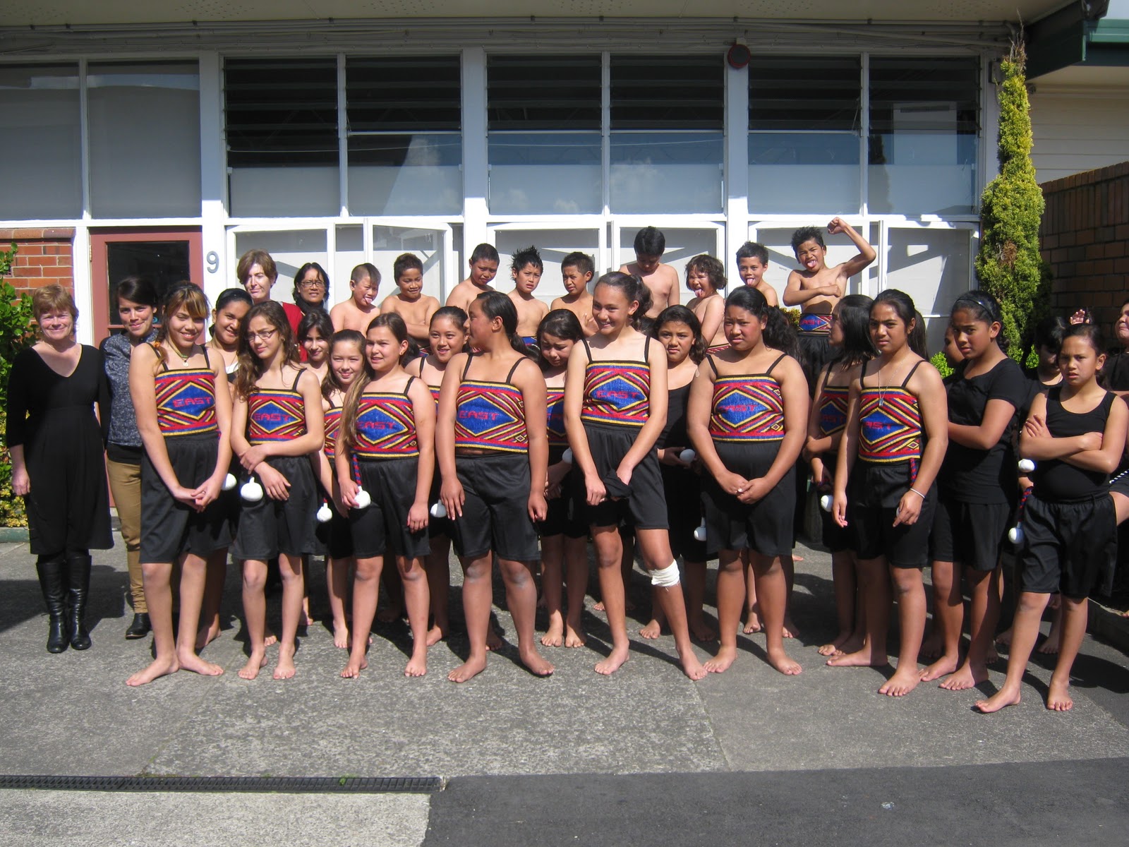 B6 - Good Things Come in Small Packages: The Papatoetoe Schools ...