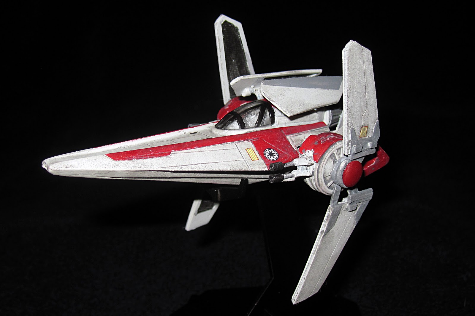 Science Fiction Modeler: V-Wing and Jedi Interceptor