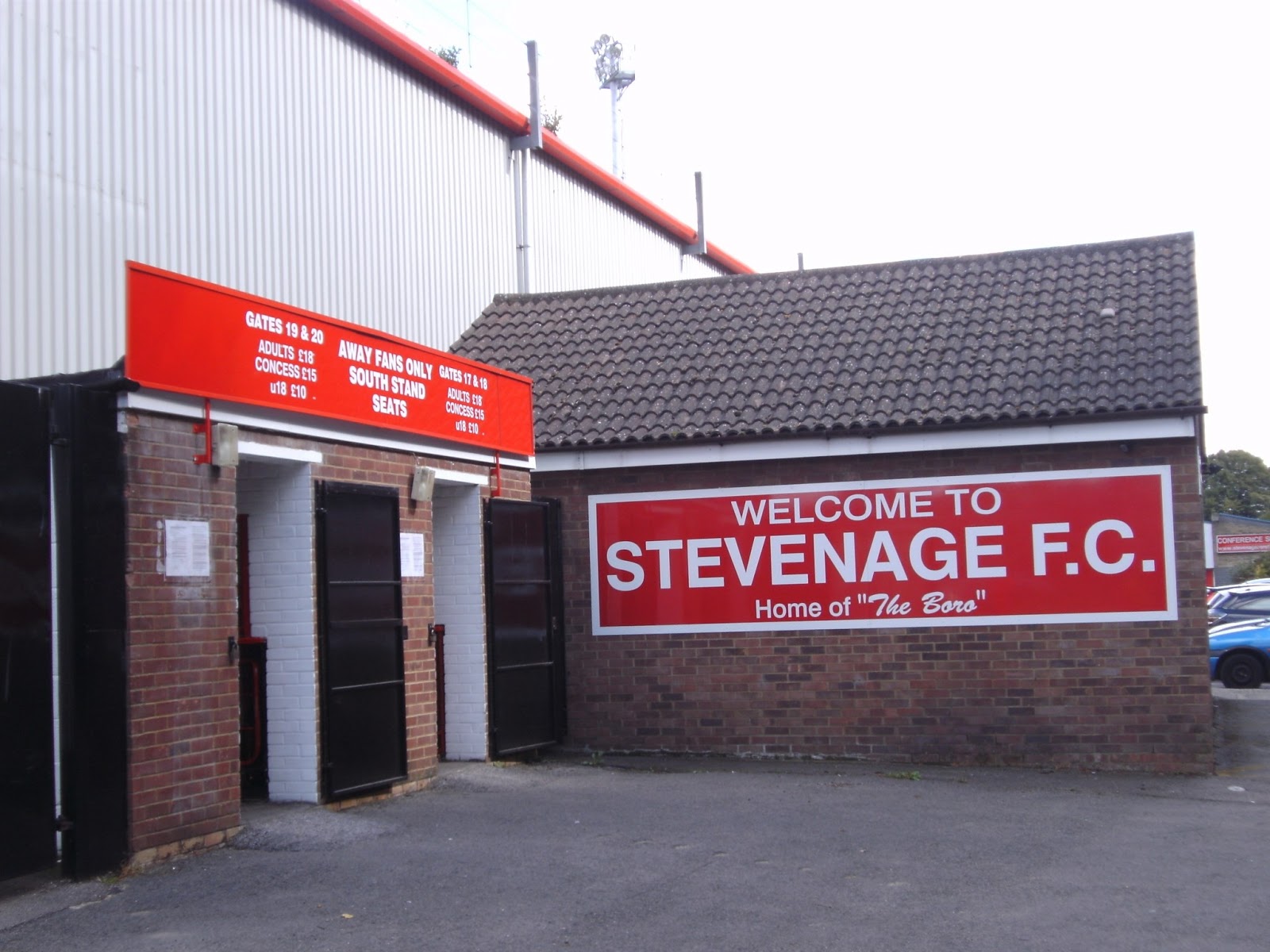 Extreme Football Tourism: ENGLAND: Stevenage FC