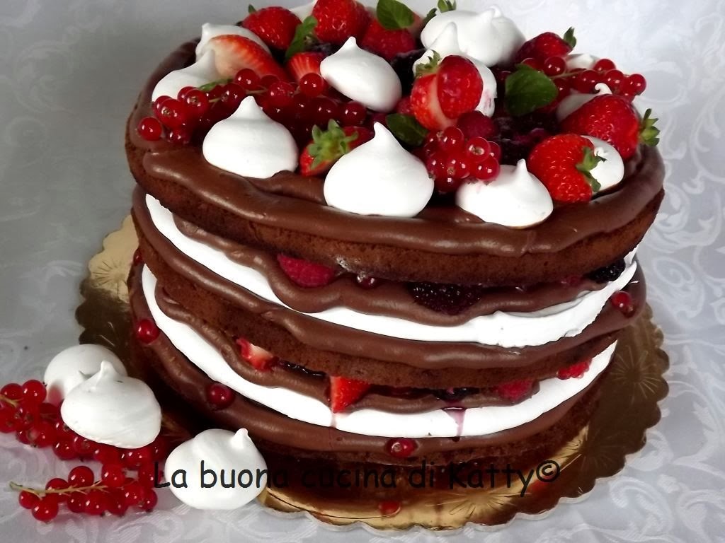 La buona cucina di Katty: Torta meringata al cioccolato con frutti di ...