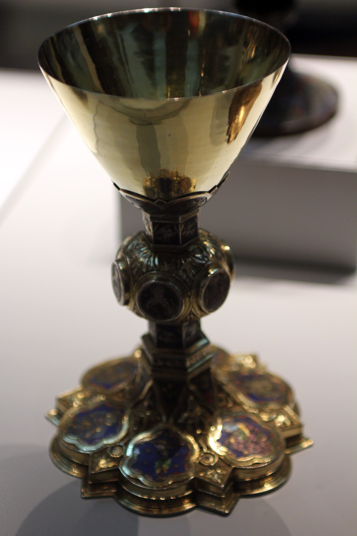 London 813 Morgue: Medieval Period