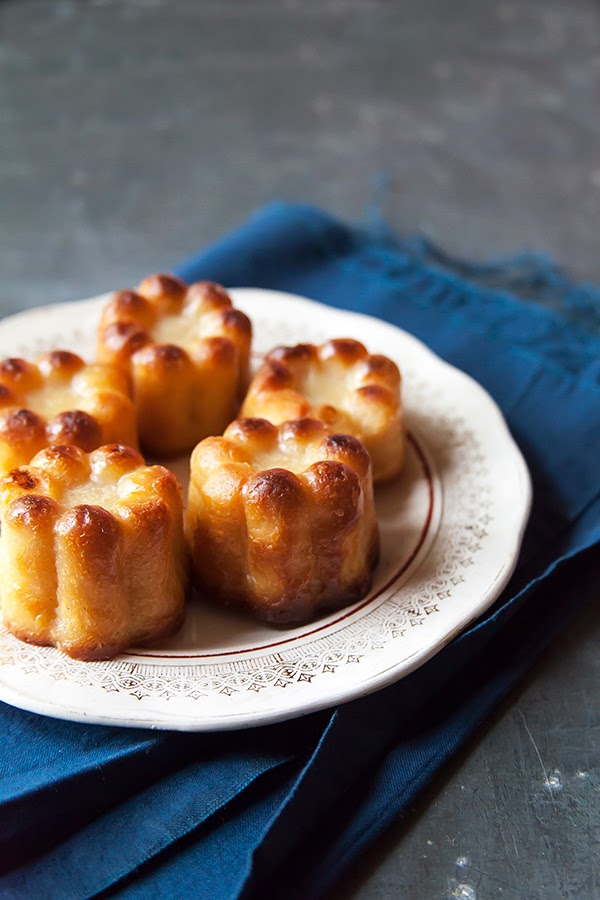 Virginia Sar: Caneles-Feliz Día de la Mujer