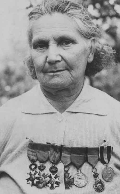 MUJERES QUE HACEN LA HISTORIA - BREVES BIOGRAFIAS: Siglo XX - Milunka Savic