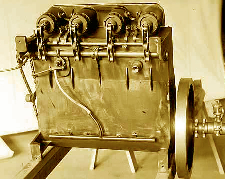 ProfeFeito: El primer motor del Flyer, de los hermanos Wrigt