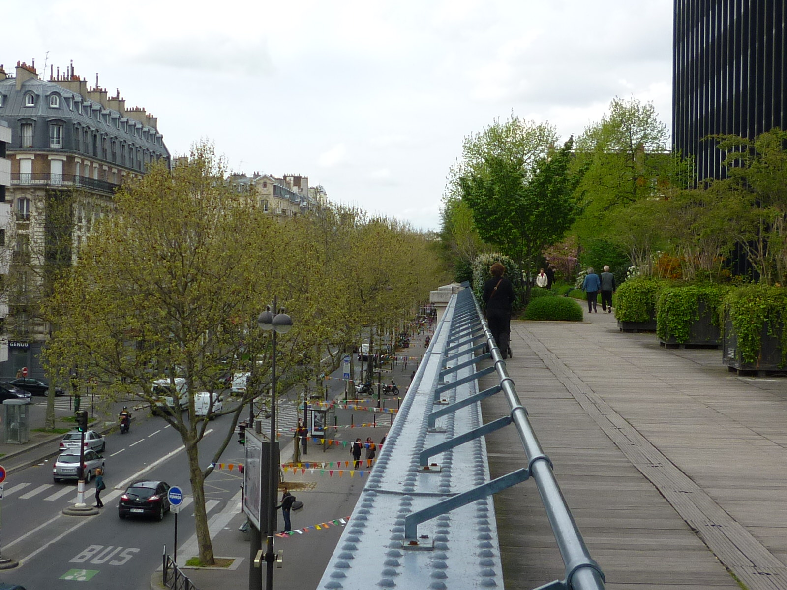 the gutter and the stars: Paris High Line