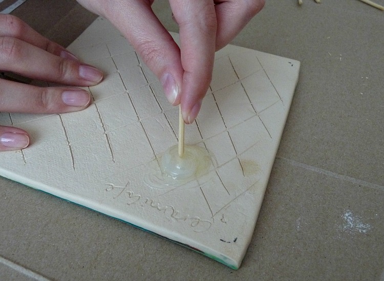 Turn a Tile into a Trivet in One Step | Dans le Lakehouse