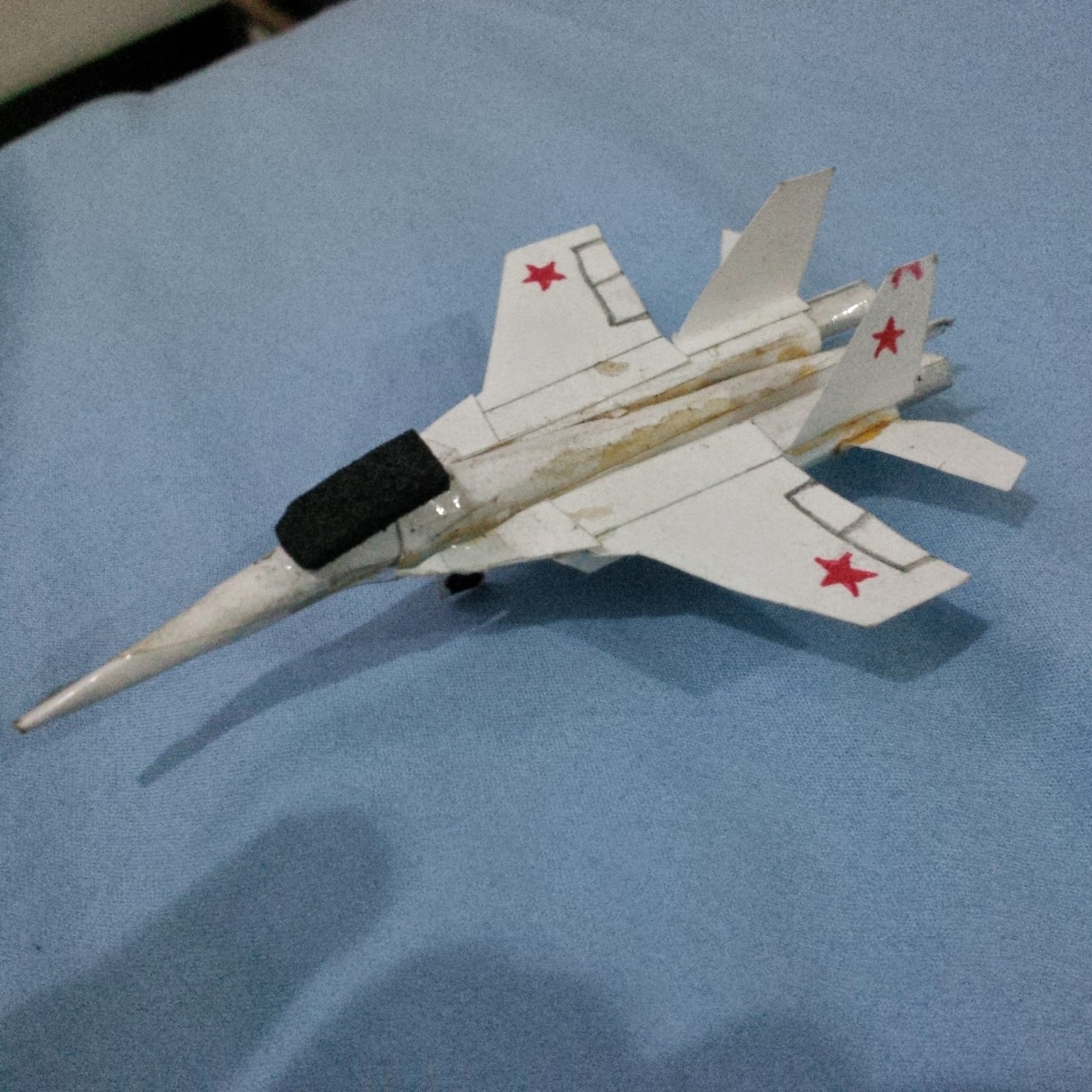 PAPERCRAFT: Sukhoi Su 27 Flanker A
