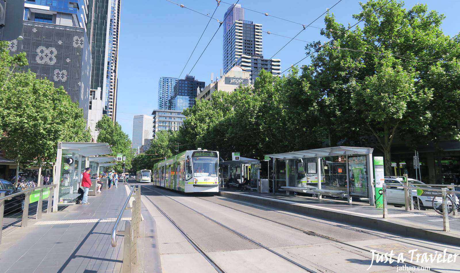 Melbourne Public Transport & Myki Card Guide