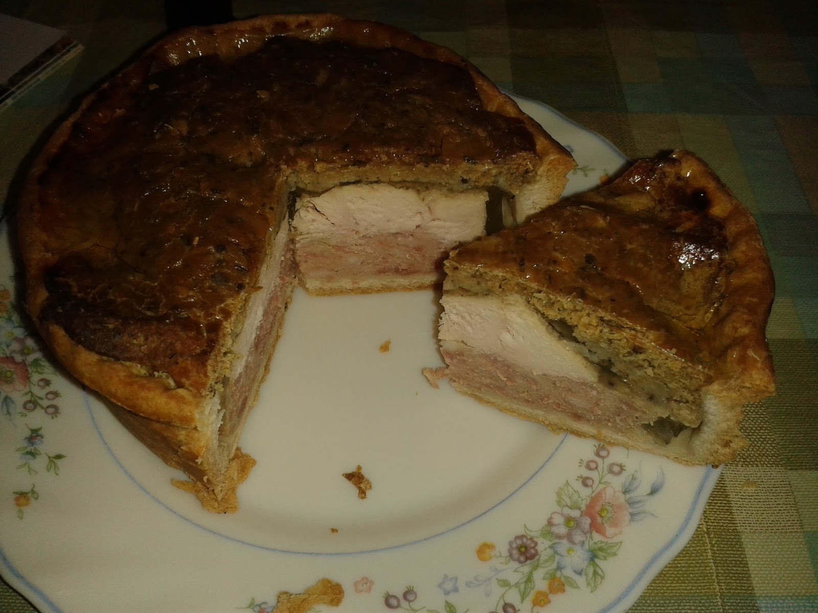 Pierate - Pie Reviews: Hunting down a Farndon Fields Huntsman Pork Pie