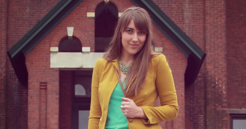 Good Girl Style: Writer Outfit