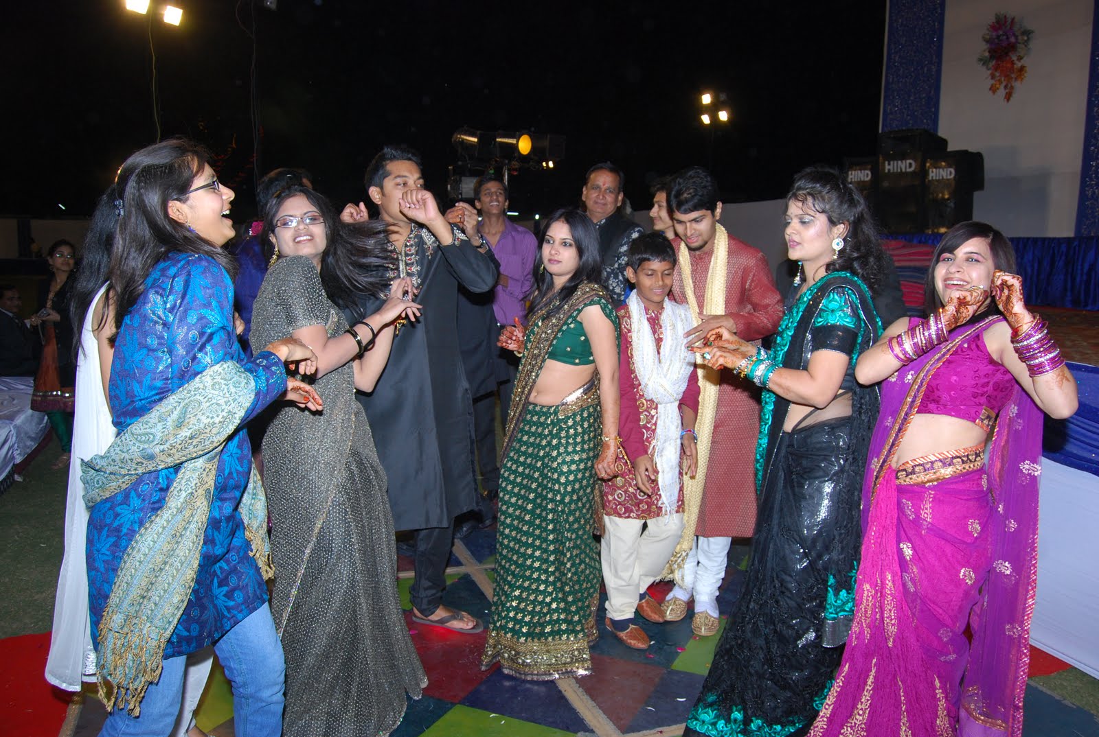 Beautiful Indian Girls In Shaadi - 3 - Chuttiyappa