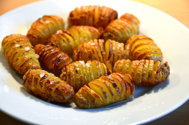 PIZZA FOR BREAKFAST: SPUDS A LITTLE LESS ORDINARY: HASSELBACK POTATOES